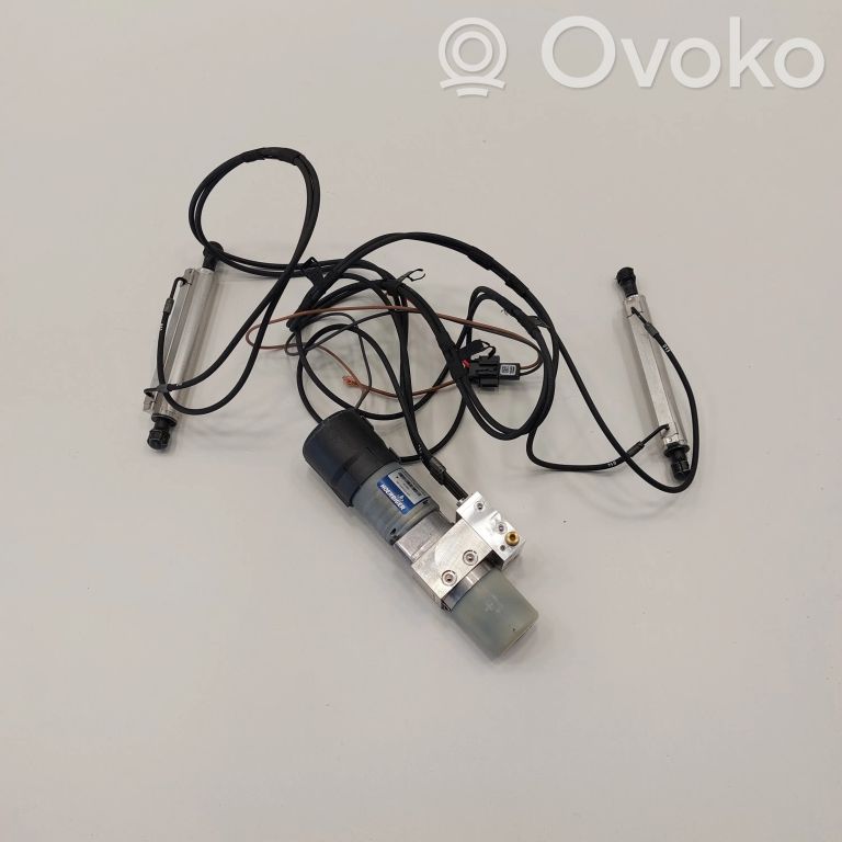 7322027 Mini Cooper Coupe R58 Convertible roof main ram cylinder, €200. ...