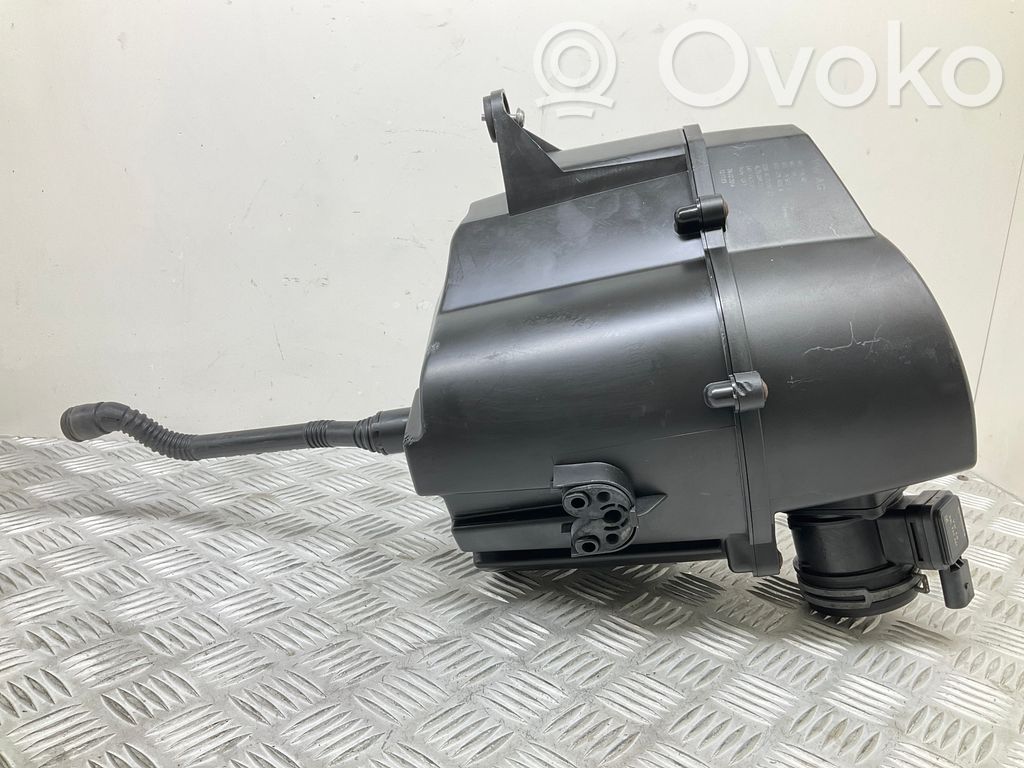 6R0129601C Skoda Rapid (NH) Air filter box, €30.00 | RRR