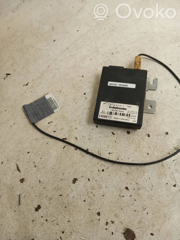 9006744a Land Rover Discovery 3 - LR3 Auxiliary heating control unit ...