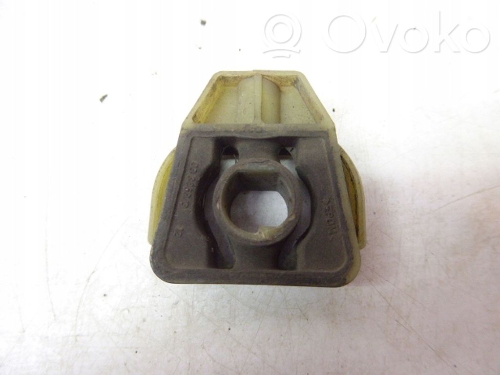 6Q0121367 Seat Ibiza III (6L) Fixation de radiateur, 4,00 € | OVOKO