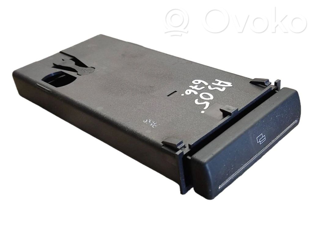 8P0941561F Audi A3 S3 8P Boîte / compartiment de rangement pour tableau ...