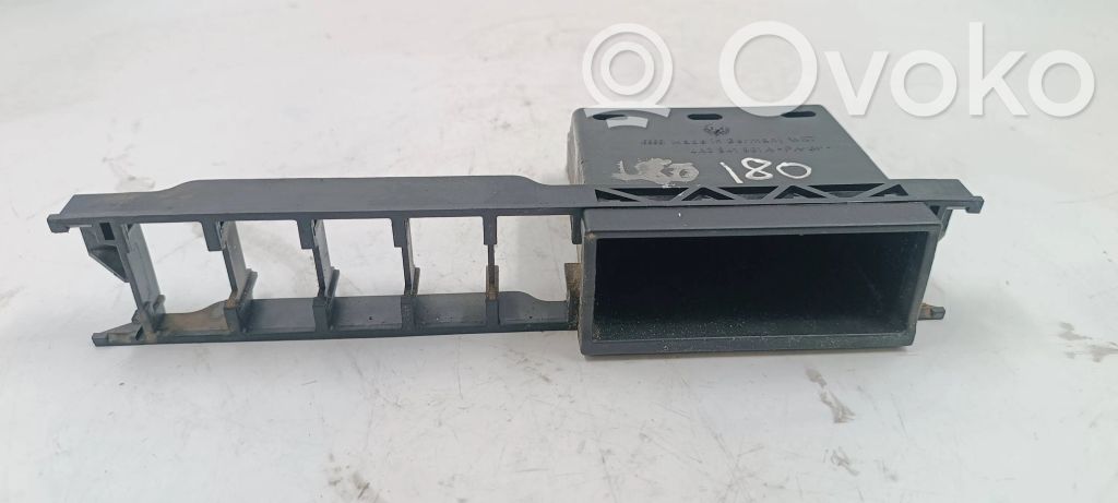 4A0941561A Audi 100 S4 C4 Boîte / compartiment de rangement pour ...