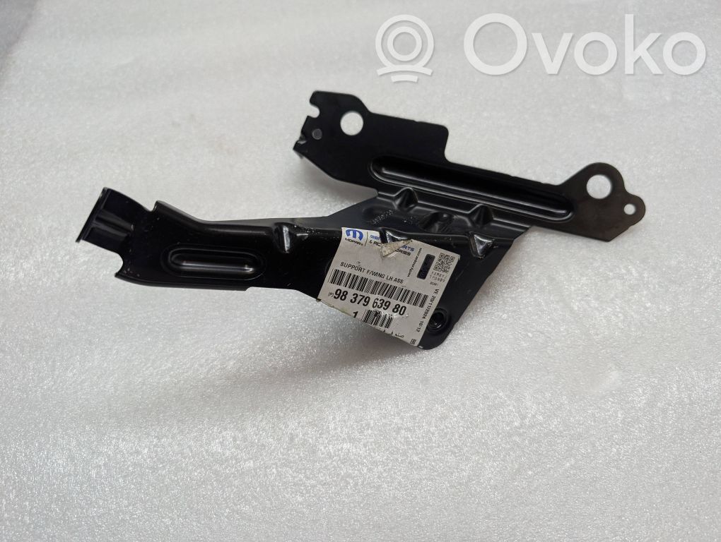 9837963980 Peugeot 3008 II Fender mounting bracket, €77.65 | RRR