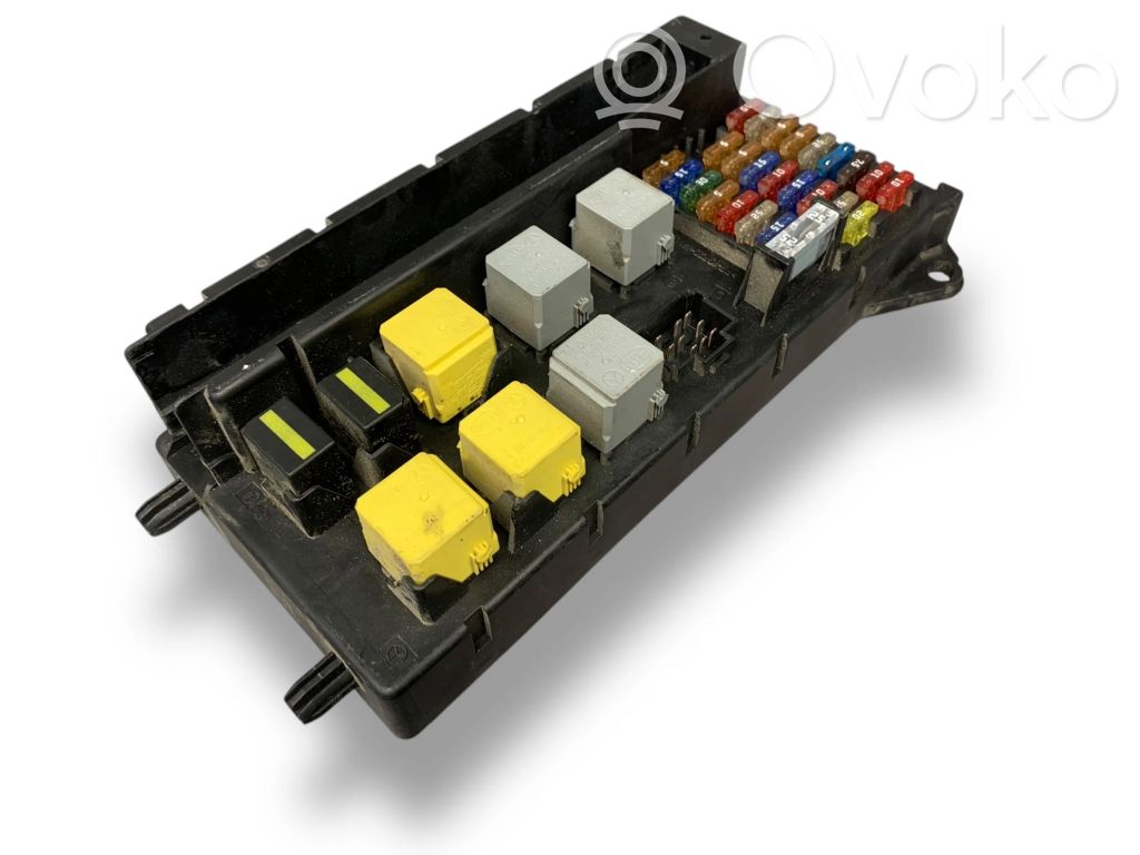 9065450001 Volkswagen Crafter Fuse module, €22.34 | RRR