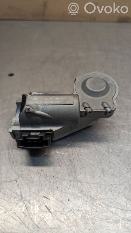 2034620630 Mercedes-Benz C W203 Steering wheel lock, €19.94 | RRR