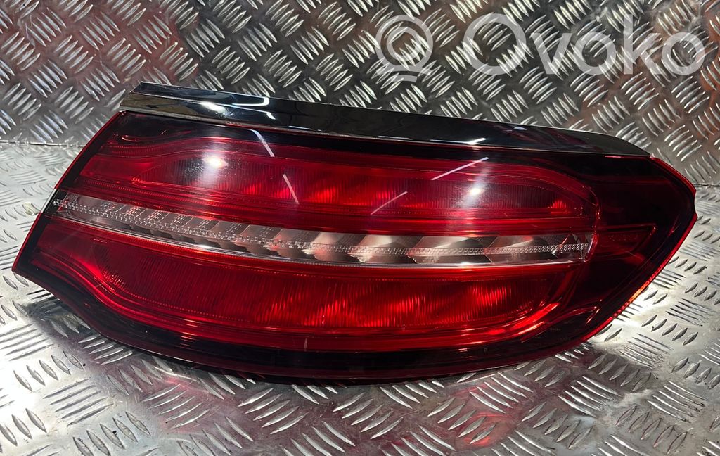 627096 Mercedes-Benz GLC X253 C253 Feux arrière / postérieurs, 40,00 € | OVOKO