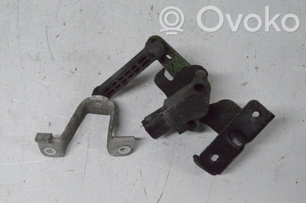 2f4bc78786599cc285d0386988964e79-audi_tt_tts_rs_mk3_8s_air_suspension ...