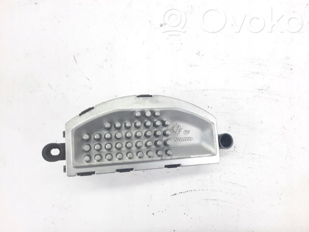 5Q0907521E Volkswagen PASSAT B8 Résistance moteur de ventilateur de ...