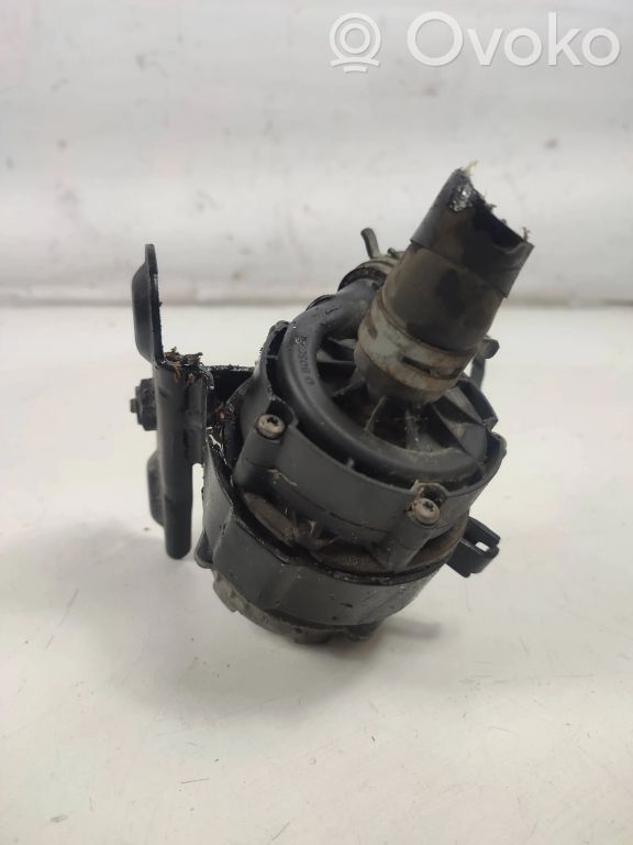 04L965567 Volkswagen PASSAT B8 Electric auxiliary coolant/water pump, € ...