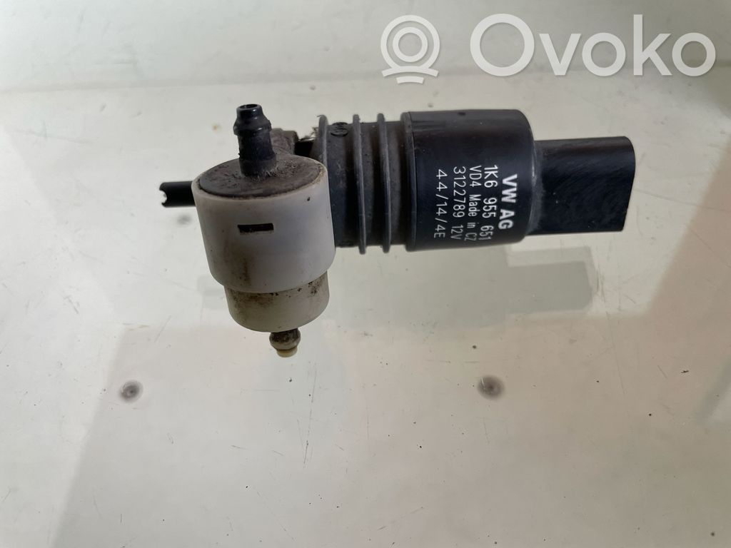 1K6955651 Volkswagen Touran II Windscreen/windshield washer pump, €7.00 ...