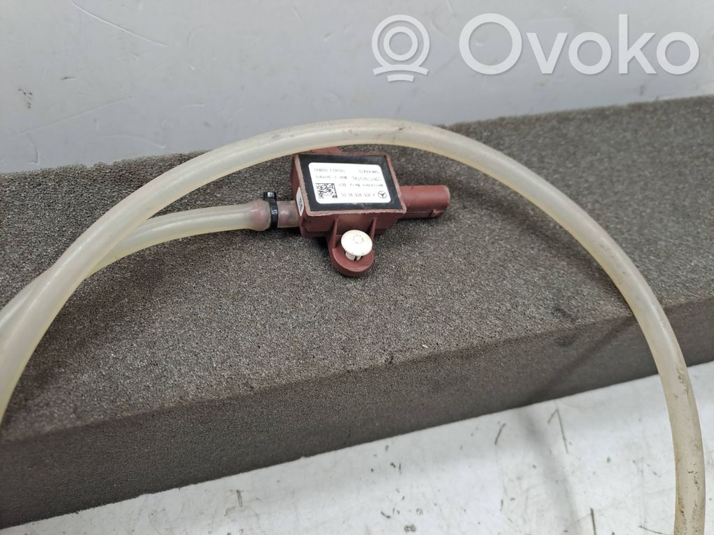 A2059059000 Mercedes-Benz C W205 Capteur de collision / impact de ...