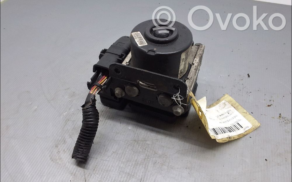 1565389 Ford Fiesta ABS control unit/module, €100.00 | RRR
