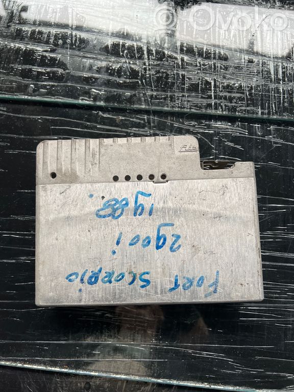 10092400404 Ford Scorpio Bloc ABS, 25,00 € | OVOKO