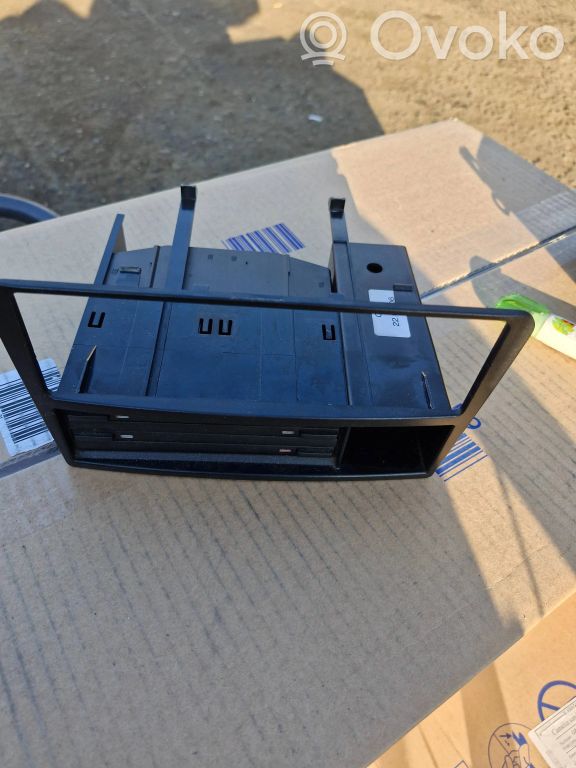 A1686801891 Mercedes-Benz A W168 Dashboard storage box/compartment, €10 ...