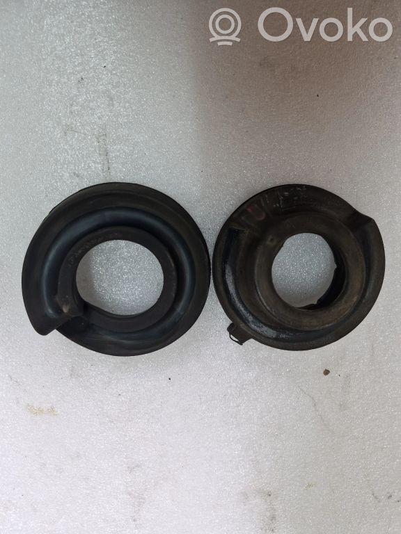 84369477 Chevrolet Camaro Rear coil spring rubber mount, €12.00 | RRR
