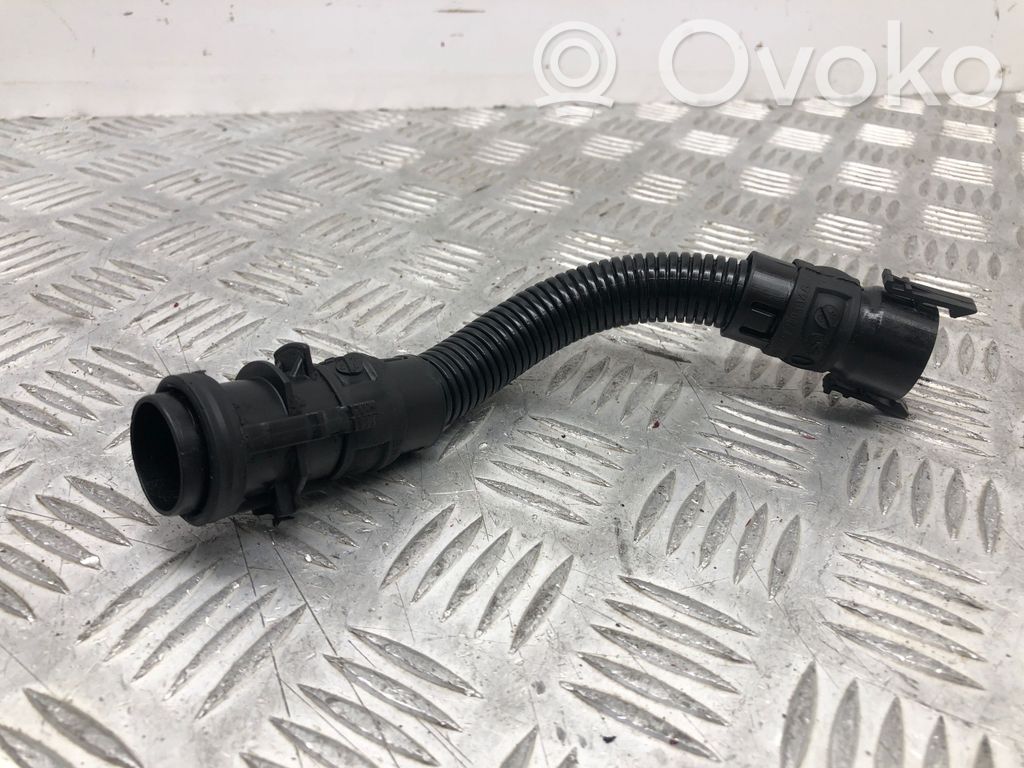58650910 BMW 5 F10 F11 Tuyau de reniflard, 18,15 € | OVOKO