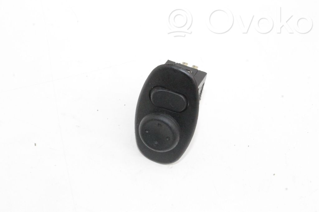 99661324100 Porsche Boxster 986 Wing mirror switch, €8.50 | RRR