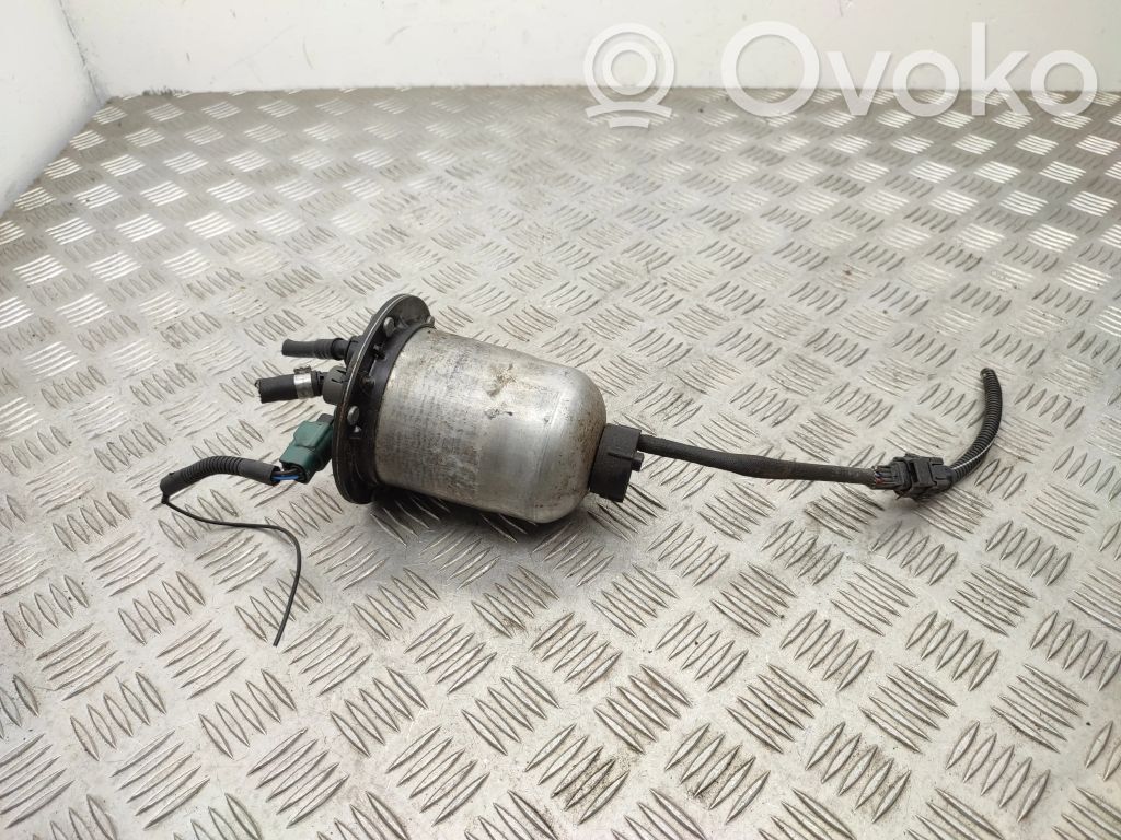 164467560R Renault Express Fuel filter housing, €28.00 | RRR