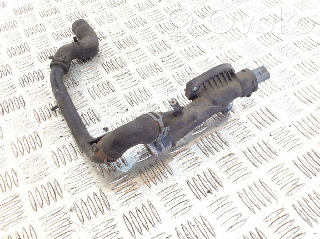 03L122157R Audi A4 S4 B8 8K Tuyau de liquide de refroidissement moteur ...