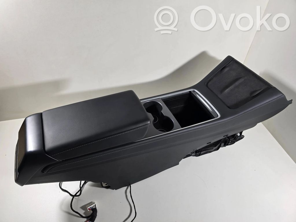 161494598A Tesla Model 3 Console centrale, 360,00 € | OVOKO