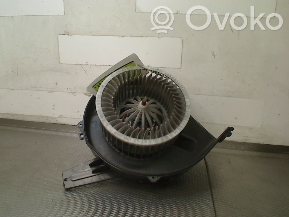 6R1819015A Suzuki Swift I Heater fan/blower, €33.28 | RRR