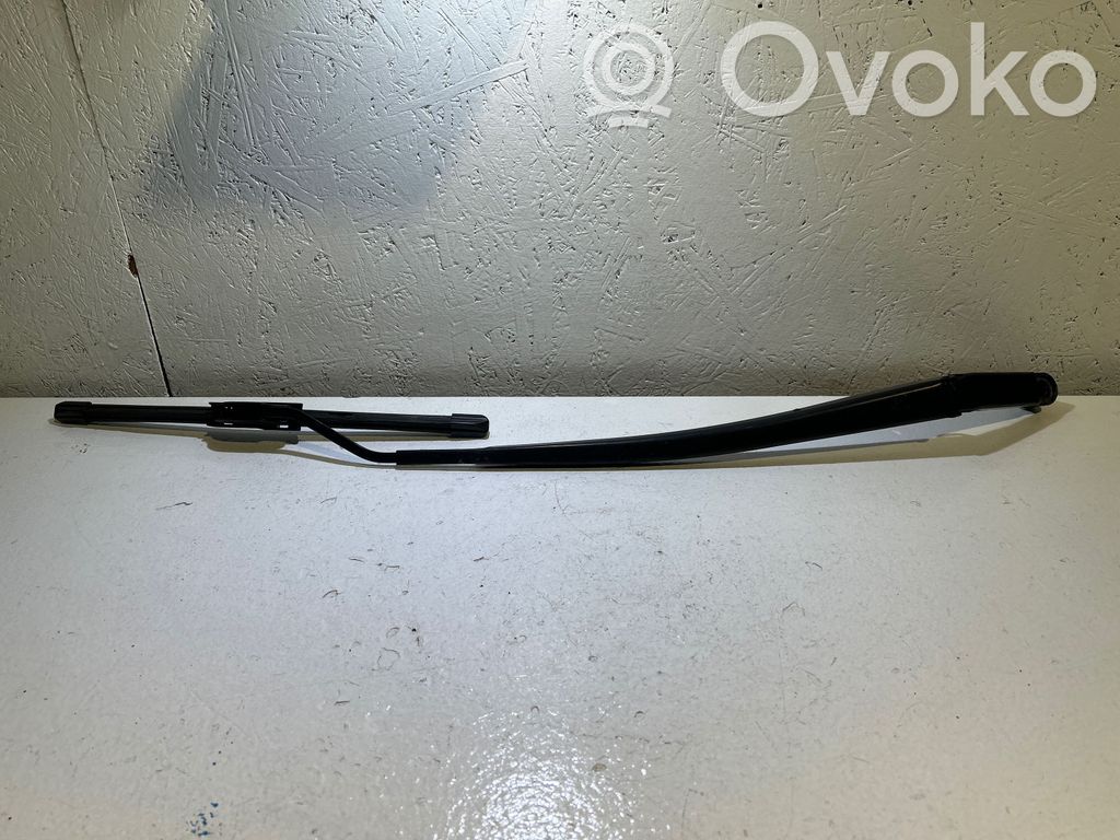 Toyota RAV 4 (XA30) Bras d'essuie-glace avant, 20,00 € | OVOKO
