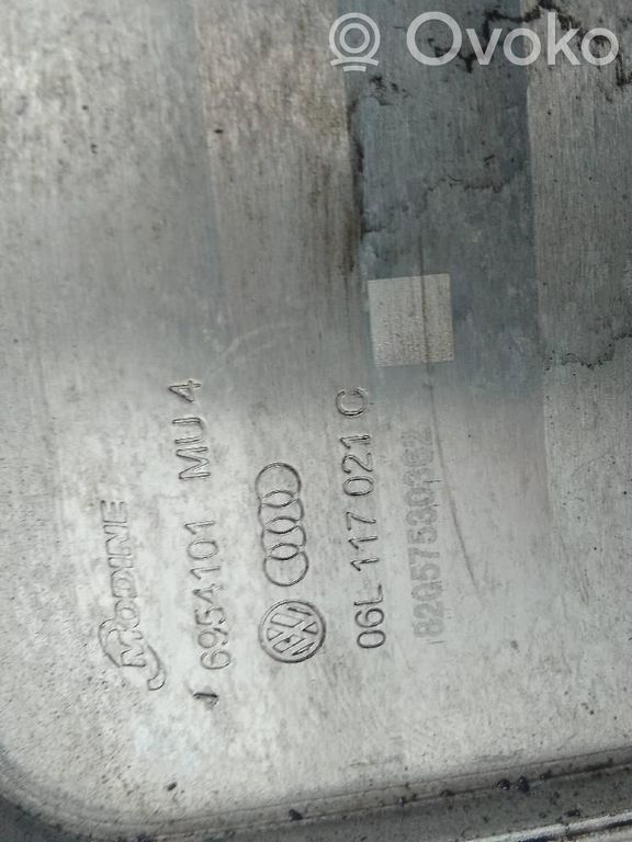 06L117021G Volkswagen Golf VII Radiateur d'huile moteur, 166,98 € | OVOKO