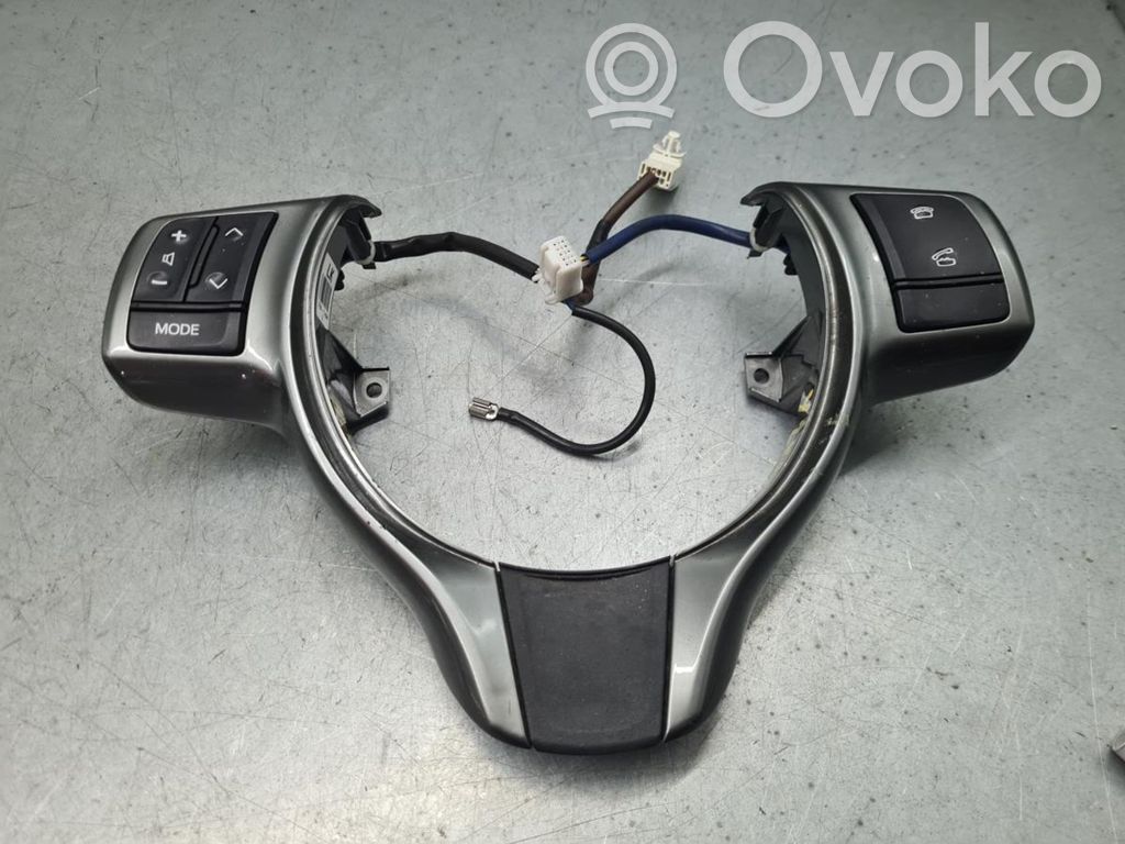 7561E5N2 Toyota Yaris Boutons / interrupteurs volant, 17,25 € | OVOKO