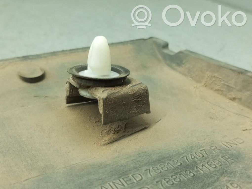 788137407R Renault Trafic III (X82) Moulure de porte arrière, 23,00 ...