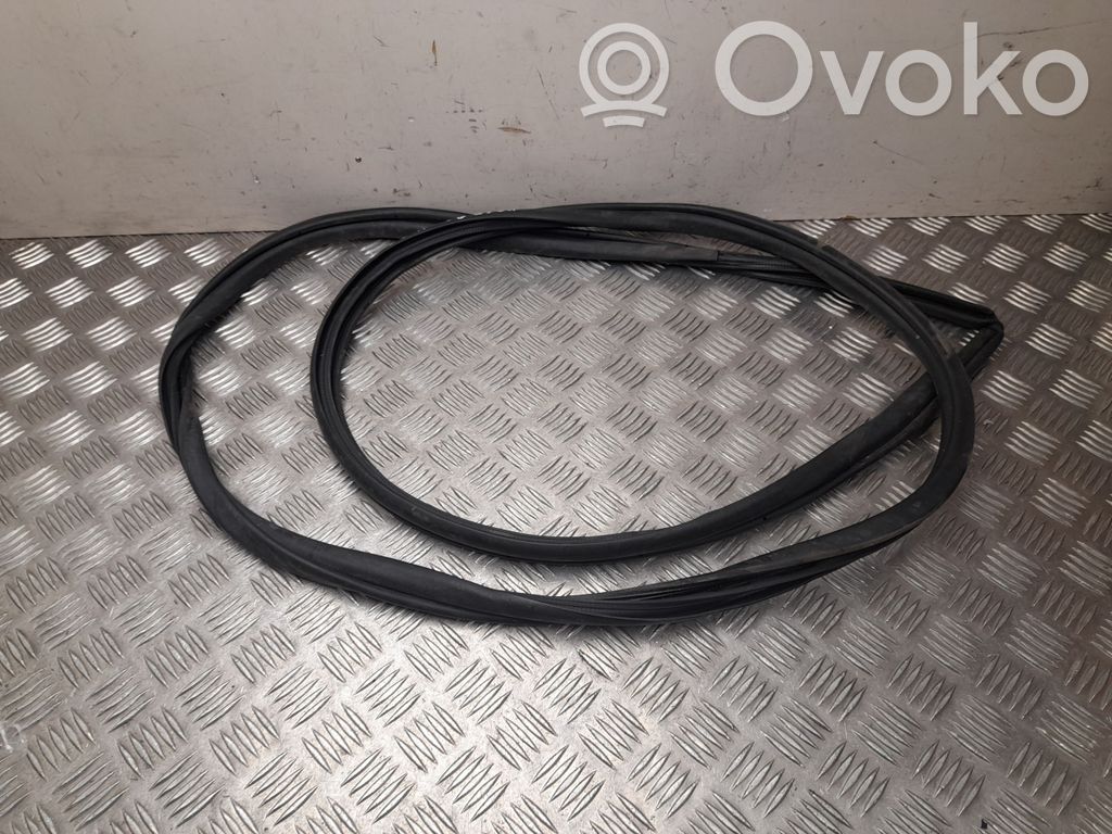 069 Toyota Yaris Cross Front door rubber seal, €40.00 | RRR