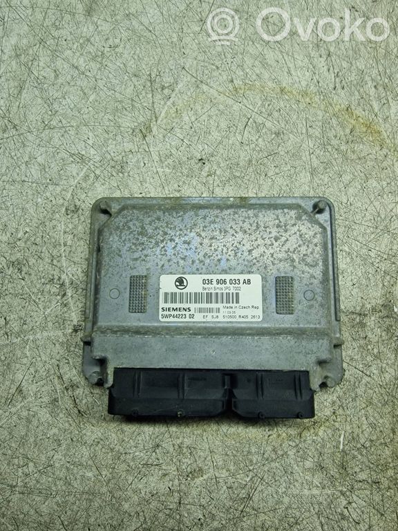 03E906033AB Skoda Fabia Mk2 (5J) Calculateur moteur ECU, 20,00 € | OVOKO