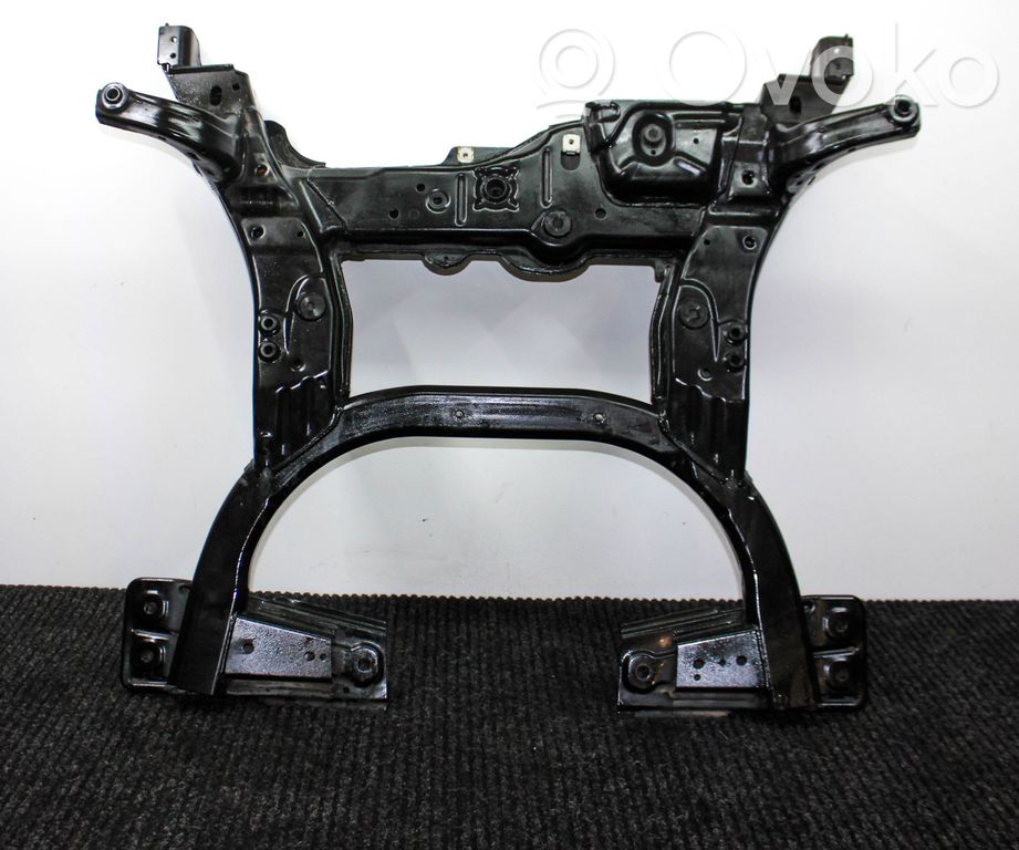 Mercedes-Benz CLA C117 X117 W117 Sous-châssis avant, 100,00 € | OVOKO