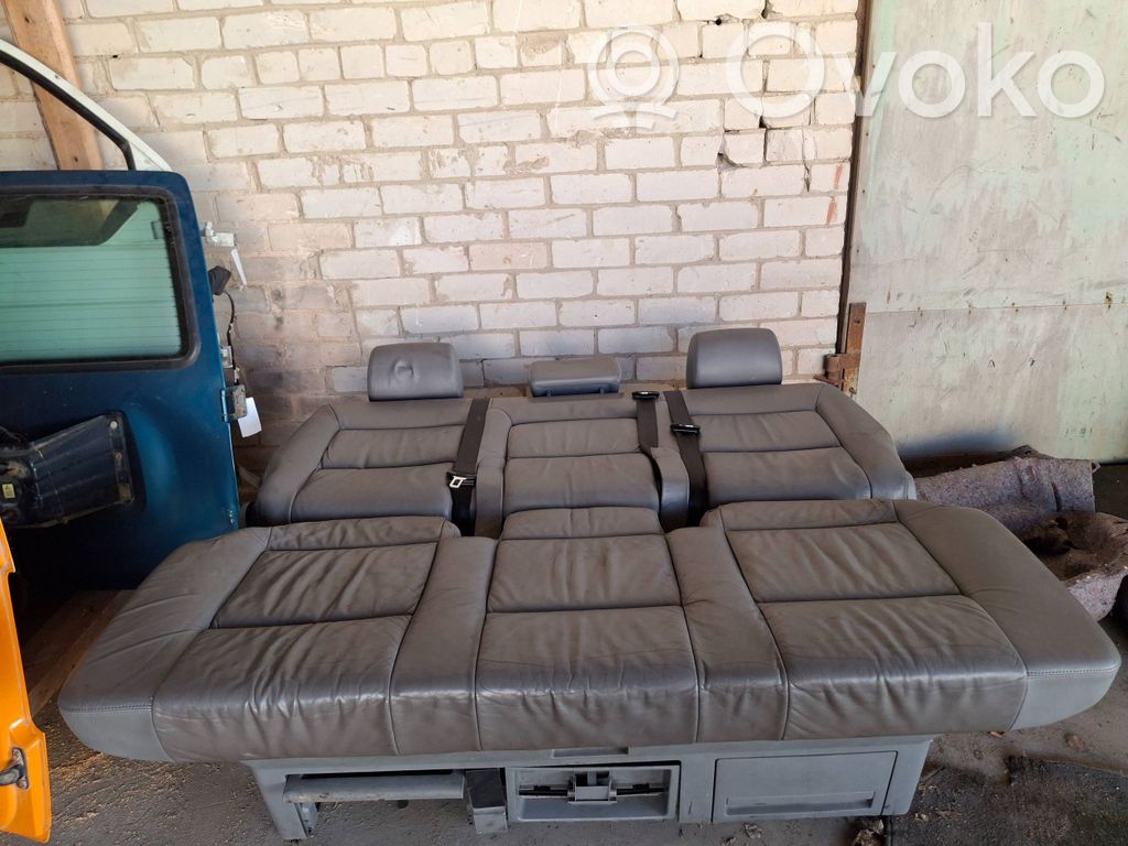 Volkswagen Multivan T5 Siège arrière, 1 200,00 € | OVOKO