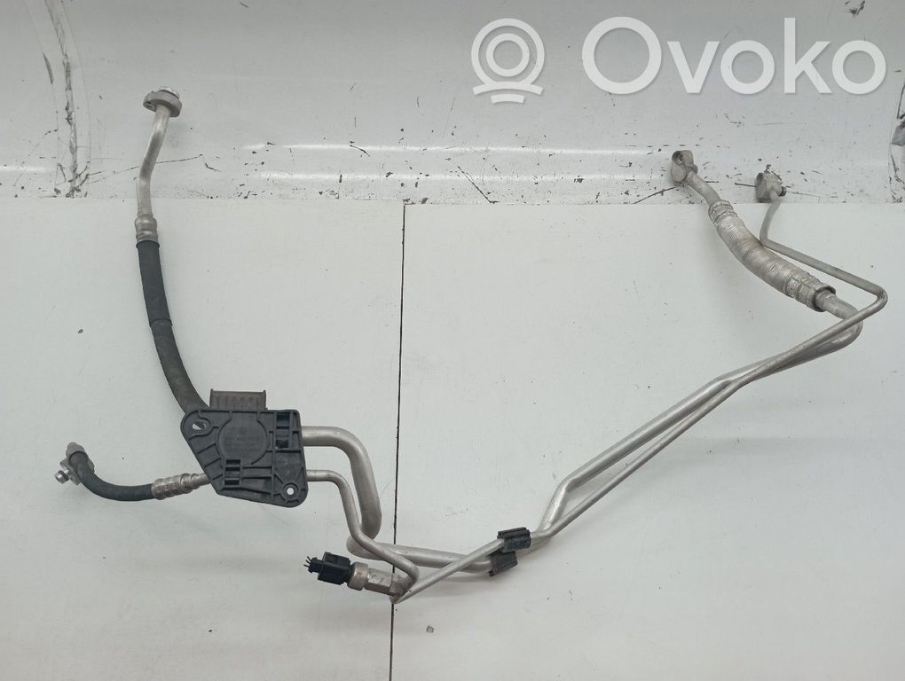 5N0820741 Volkswagen Tiguan Tuyau de climatisation, 94,71 € | OVOKO