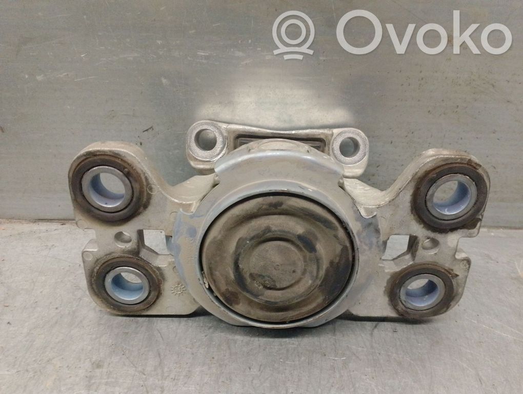 GJ327M121AD Land Rover Range Rover L405 Engine mount bracket, €86.62 | RRR