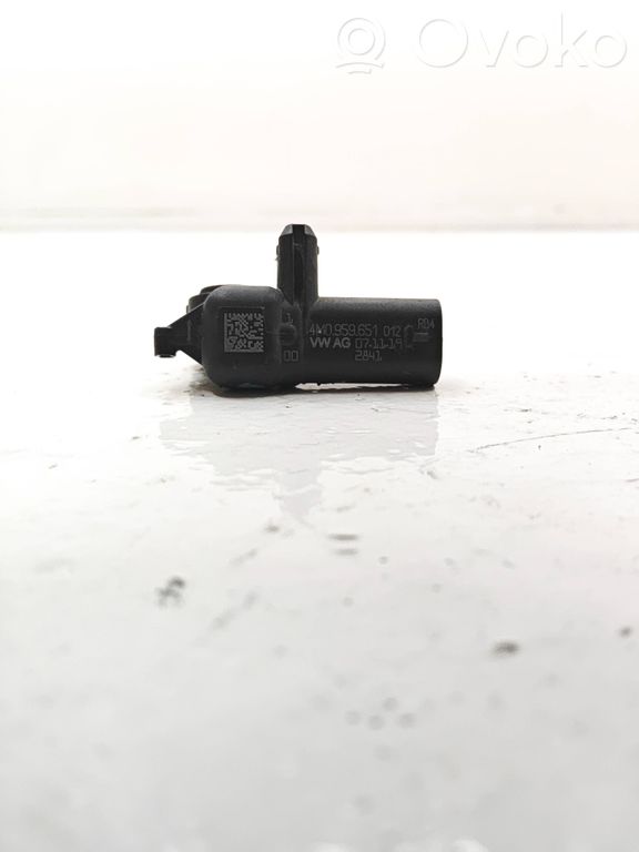 4M0959651 Audi A4 S4 B9 8W Airbag deployment crash/impact sensor, €11. ...
