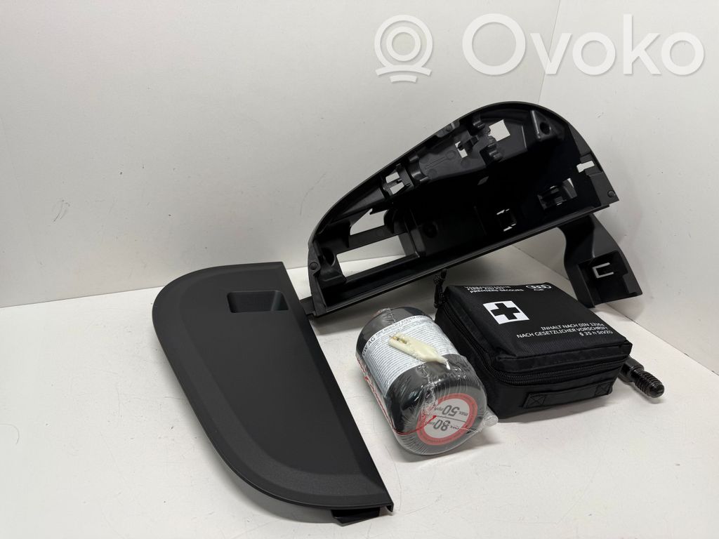 9J1864552 Audi E-tron GT Tiroir rangement tableau de bord, 50,00 € | OVOKO