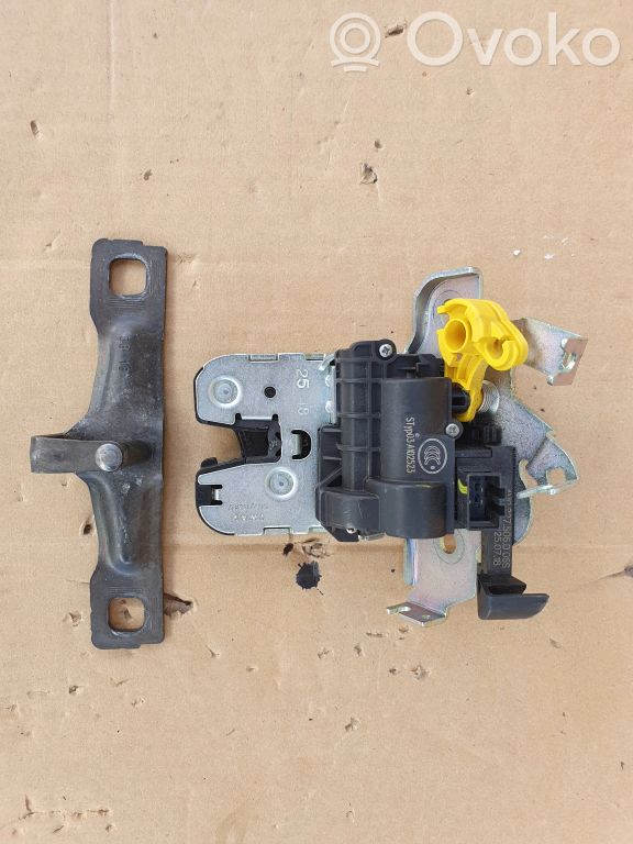 4M0827506D Audi Q7 4M Tailgate/trunk/boot lock/catch/latch, €35.00 | RRR