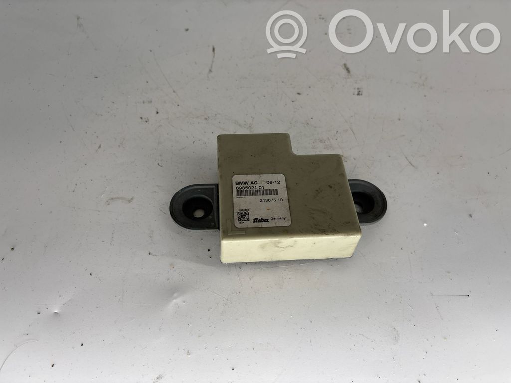 21367510 BMW 5 F10 F11 Aerial antenna amplifier, €55.00 | RRR