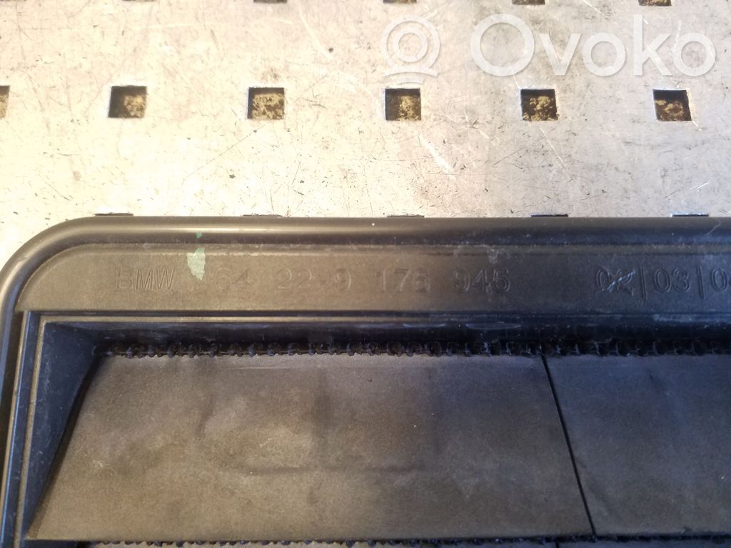 VAL144354 BMW 3 F30 F35 F31 Évent de pression de quart de panneau ...