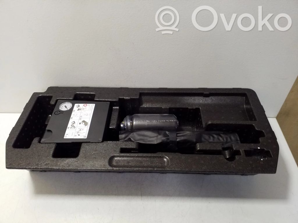 4KE012113A Audi e-tron Kit d’outils, 80,00 € | OVOKO