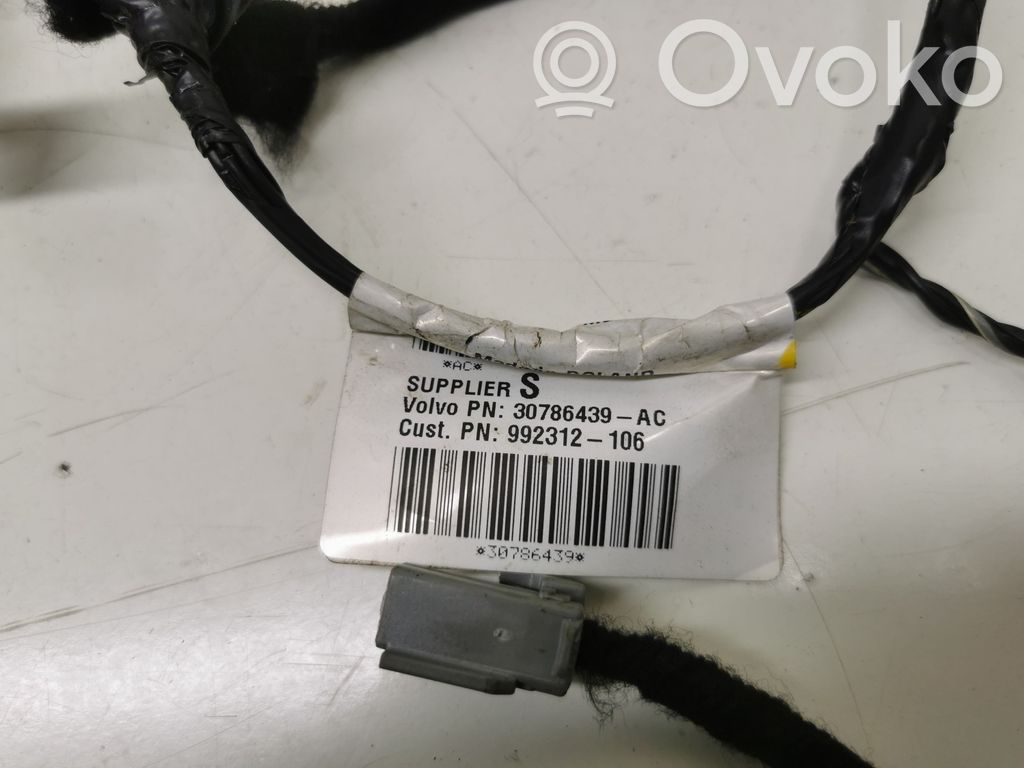 992312106 Volvo V50 Faisceau de câblage de porte avant, 7,00 € | OVOKO