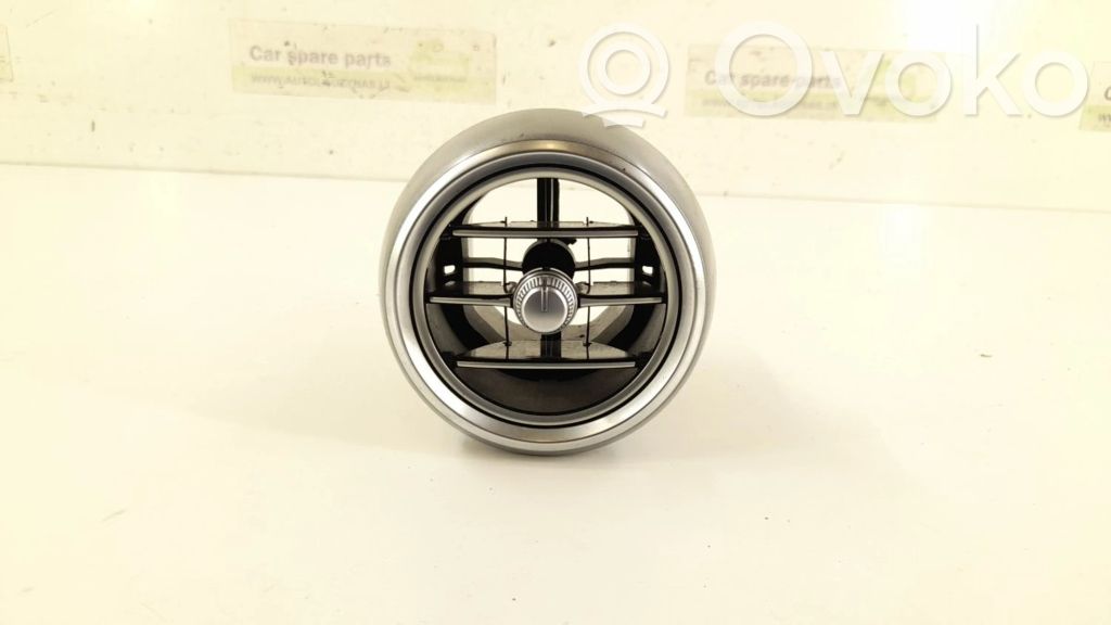 2058300301 Mercedes-Benz GLC X253 C253 Dash center air vent grill, €20. ...
