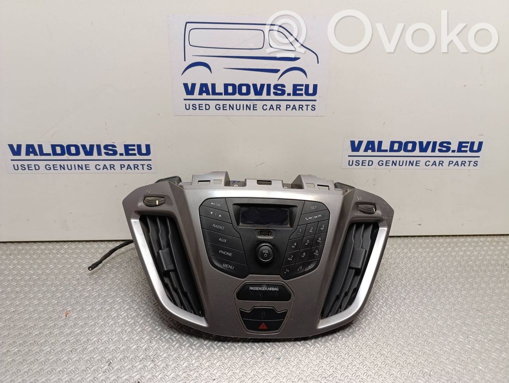 VEBT001 Ford Transit Custom Radio/CD/DVD/GPS head unit, €69.00 | RRR
