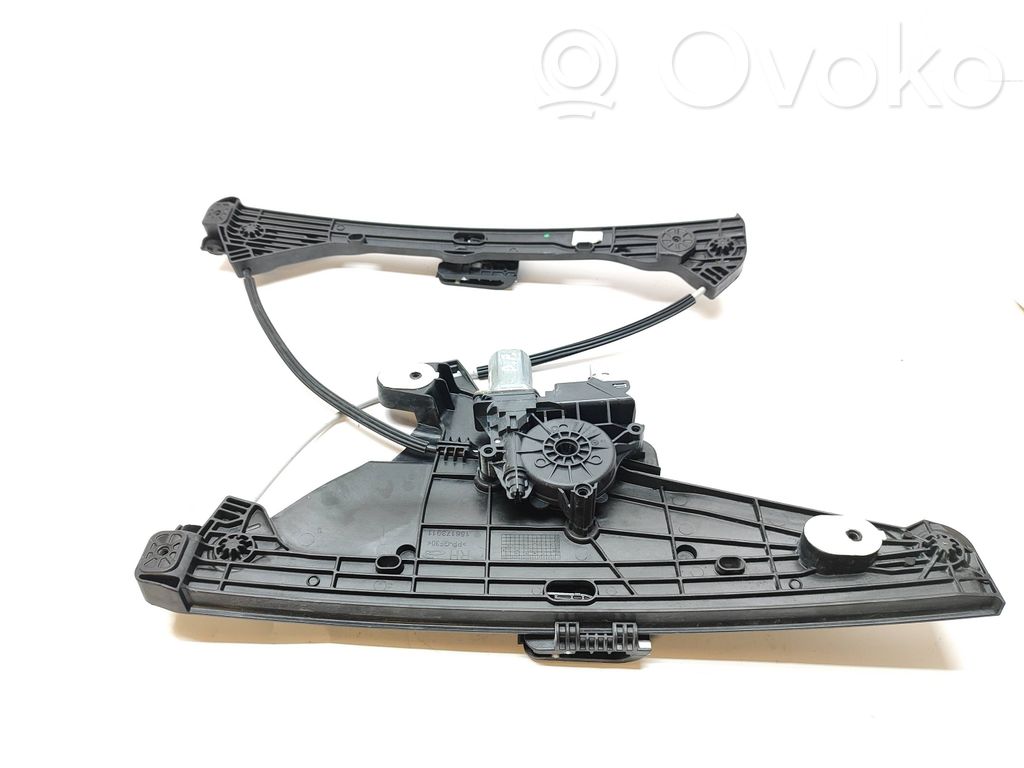 9829043380 Peugeot 208 Front door window regulator with motor, €35.99 | RRR