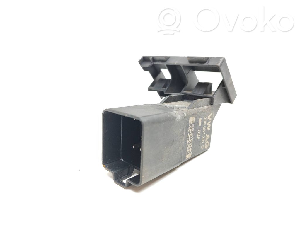 038907281D Volkswagen Touran II Glow plug pre-heat relay, €17.99 | RRR