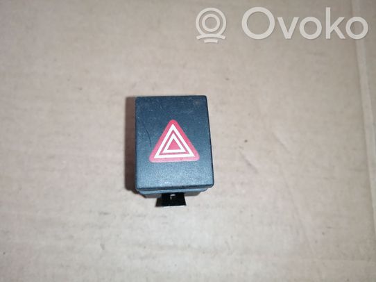 6Q0953235A Volkswagen Polo Interrupteur feux de détresse, 5,00 € | OVOKO