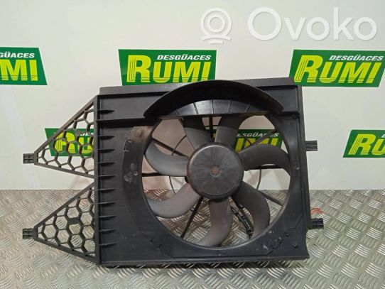 6R0121217A Skoda Fabia Mk2 (5J) Ventilateur de refroidissement de ...