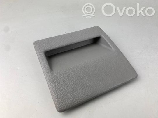 66135AJ020 Subaru Forester SJ Couvercle de boîte à fusibles, 5,00 € | OVOKO