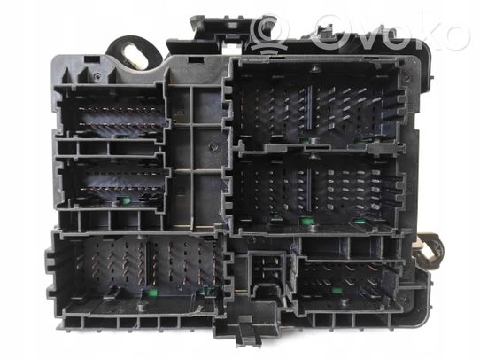 84114438 Cadillac Escalade Boîte à fusibles, 140,94 € | OVOKO